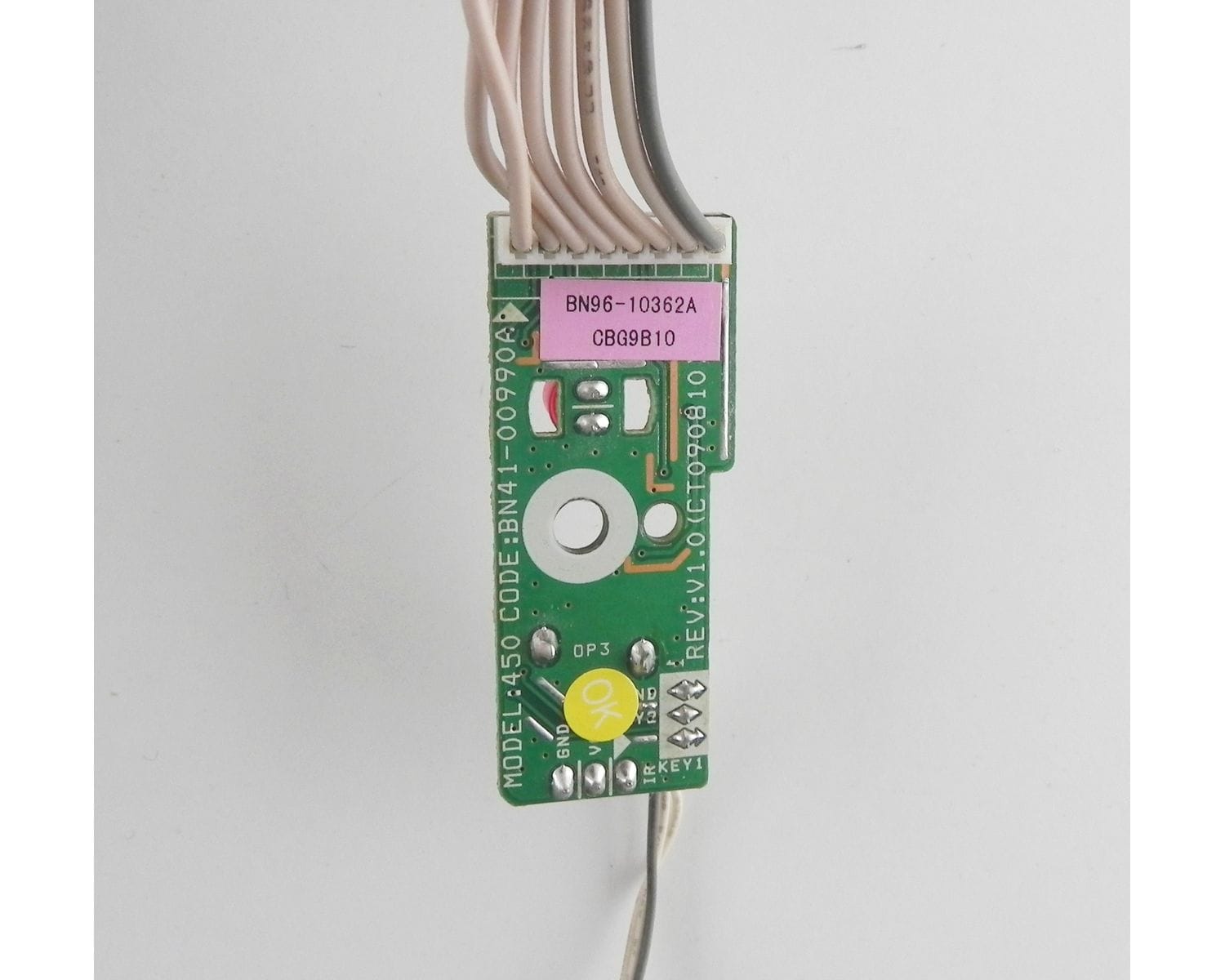 КупитьSamsung LE32B530P7W 32" LED TV ИК-приемник с кабелем BN96-10362A ...